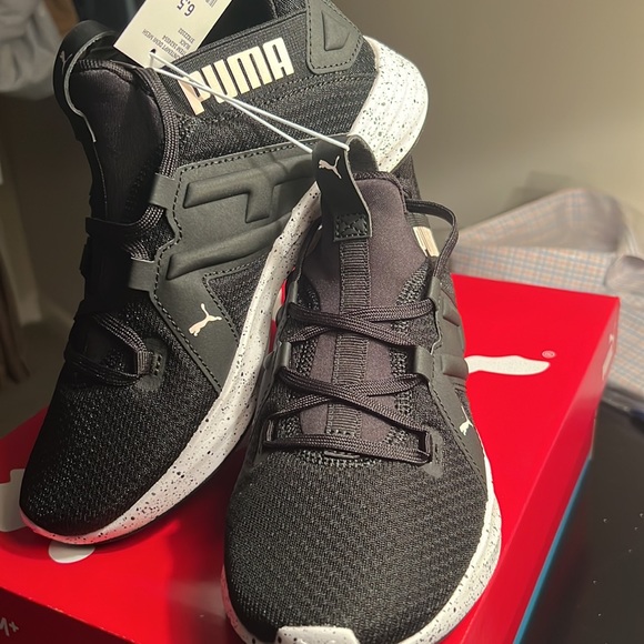 Puma | Shoes | New Puma Women Black | Poshmark